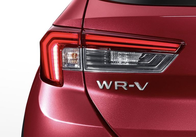 Honda WR-V 2025 - Harga, Spesifikasi, Simulasi Kredit Terbaik!